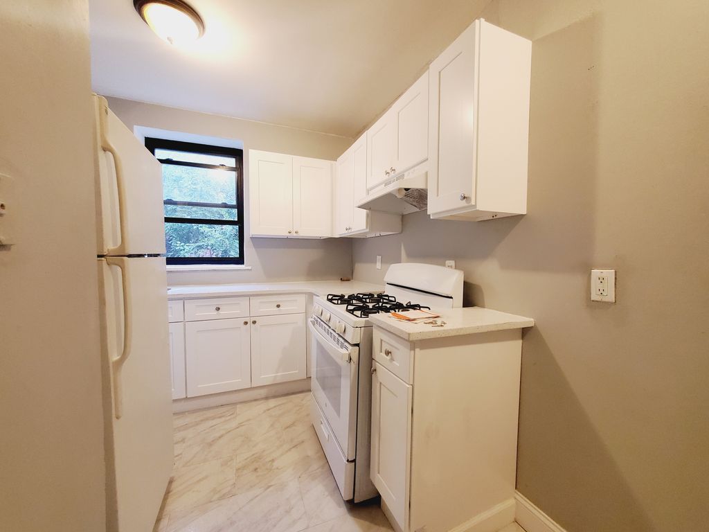 136 Grant Ave #2C, Jersey City, NJ 07305 - See Est. Value, Schools & More