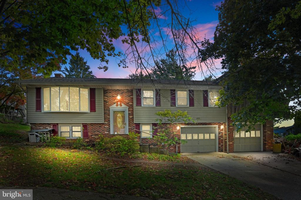 402 Hillside Ave, New Cumberland, PA 17070 - See Est. Value, Schools & More