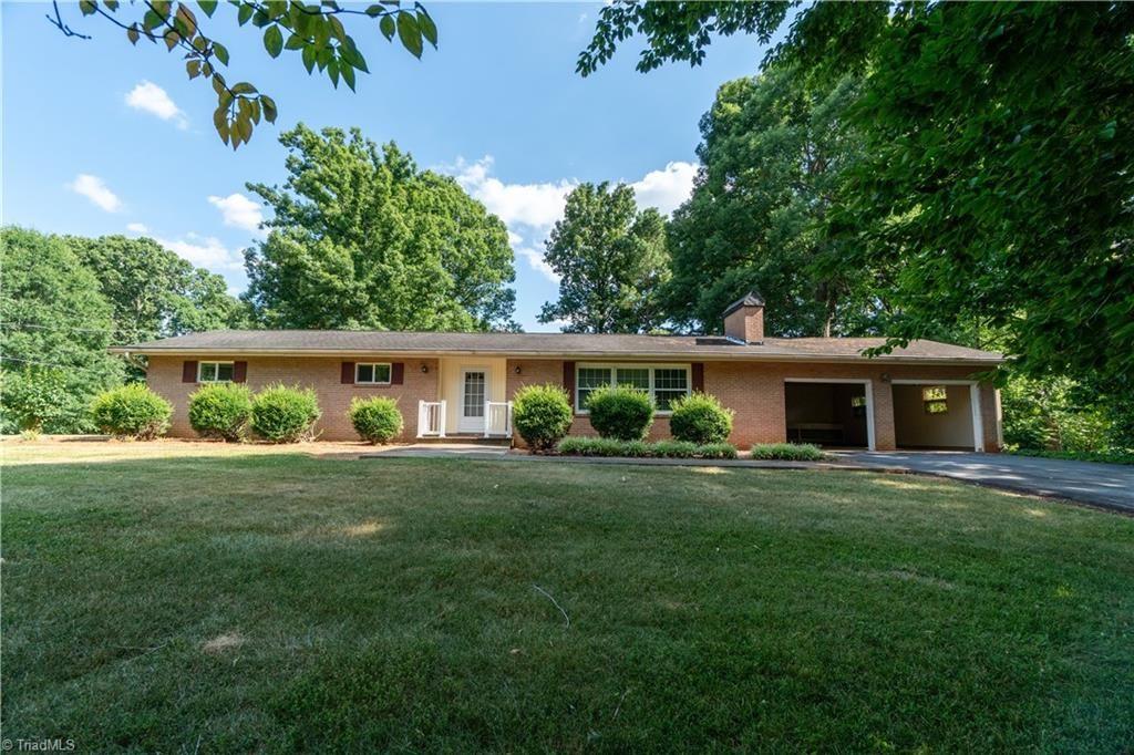 1090 Brookview Ln, Germanton, NC 27019 Single-Family Home for Sale ...