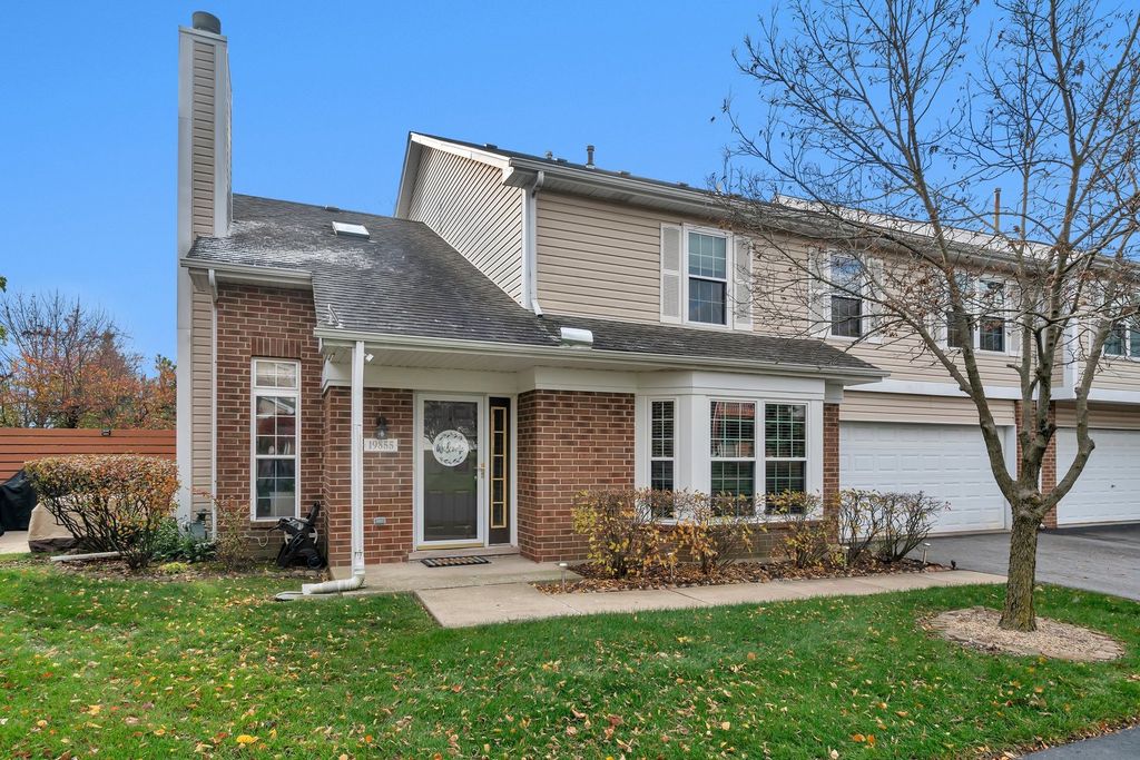 19855 Lakeview Way, Mokena, IL 60448 - See Est. Value, Schools & More