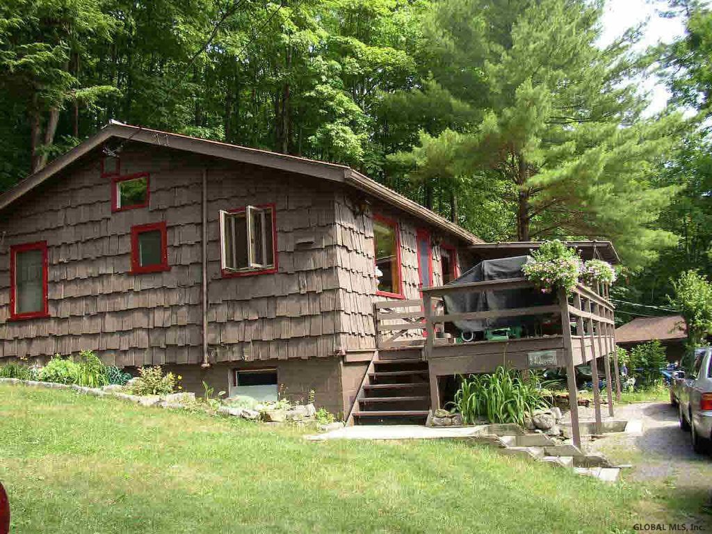 113 Pioneer Village Road, Bolton Landing, NY 12814 - See Est. Value ...