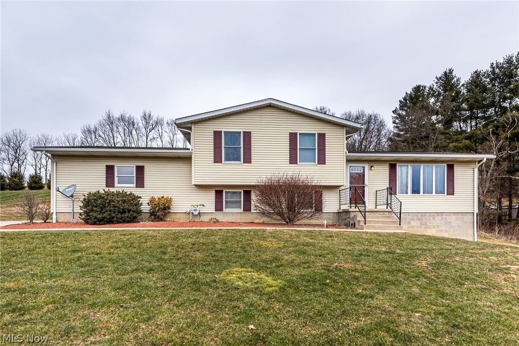 1849 Gordon Rd NW, Dover, OH 44622 | Trulia