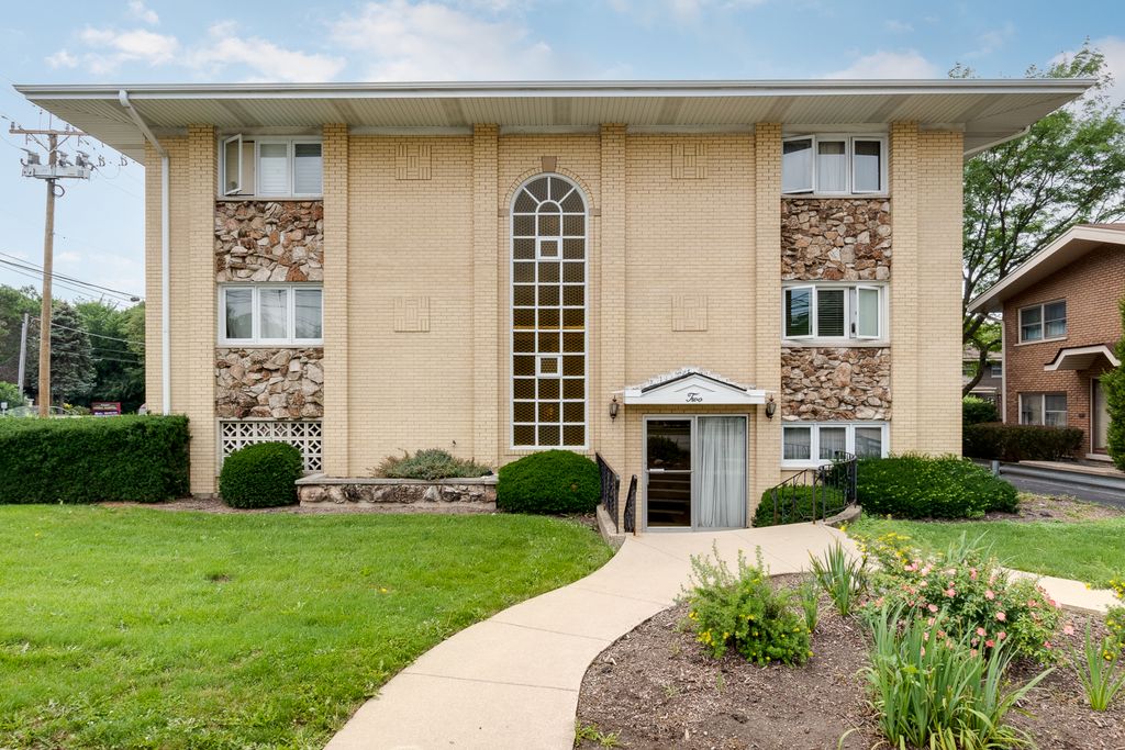 2 N Dee Rd #207, Park Ridge, IL 60068 - See Estimated Value