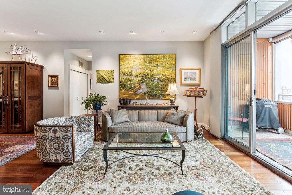 1101 Locust St #8F, Philadelphia, PA 19106 - See Est. Value, Schools & More