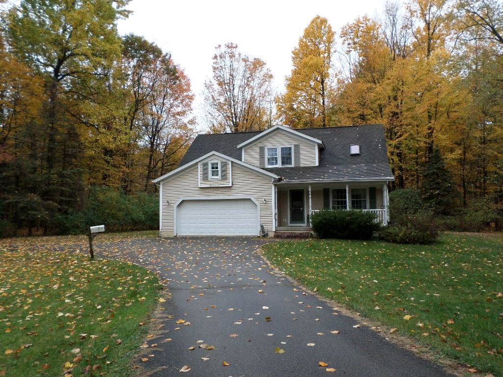 700 Grace Ave, Fairview, PA 16415 - See Est. Value, Schools & More