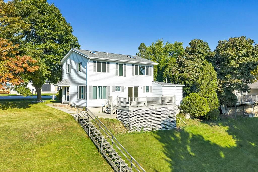 N7240 State Highway 42, Algoma, WI 54201 - See Est. Value, Schools & More