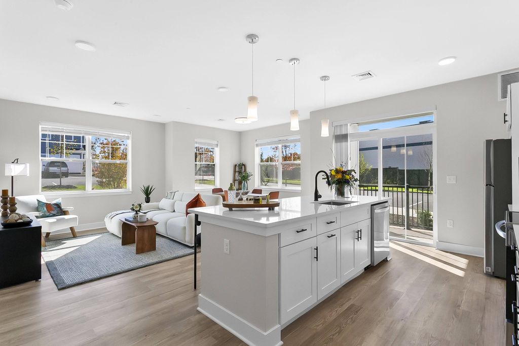 1802 Silas Deane Hwy #2306, Rocky Hill, CT 06067 - See Est. Value ...