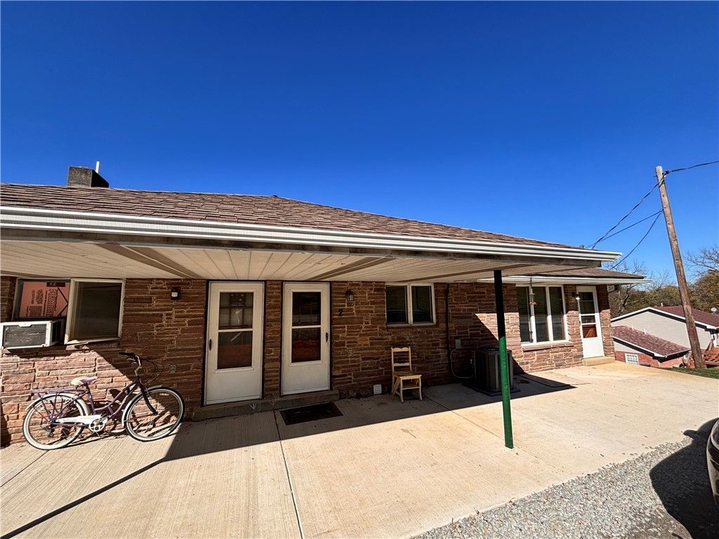 2695 W Chestnut St #2, Washington, PA 15301 | MLS# 1727600 | Trulia