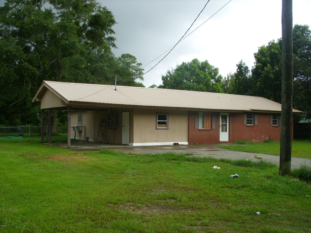 5013 East St, Moss Point, MS 39563 | Trulia