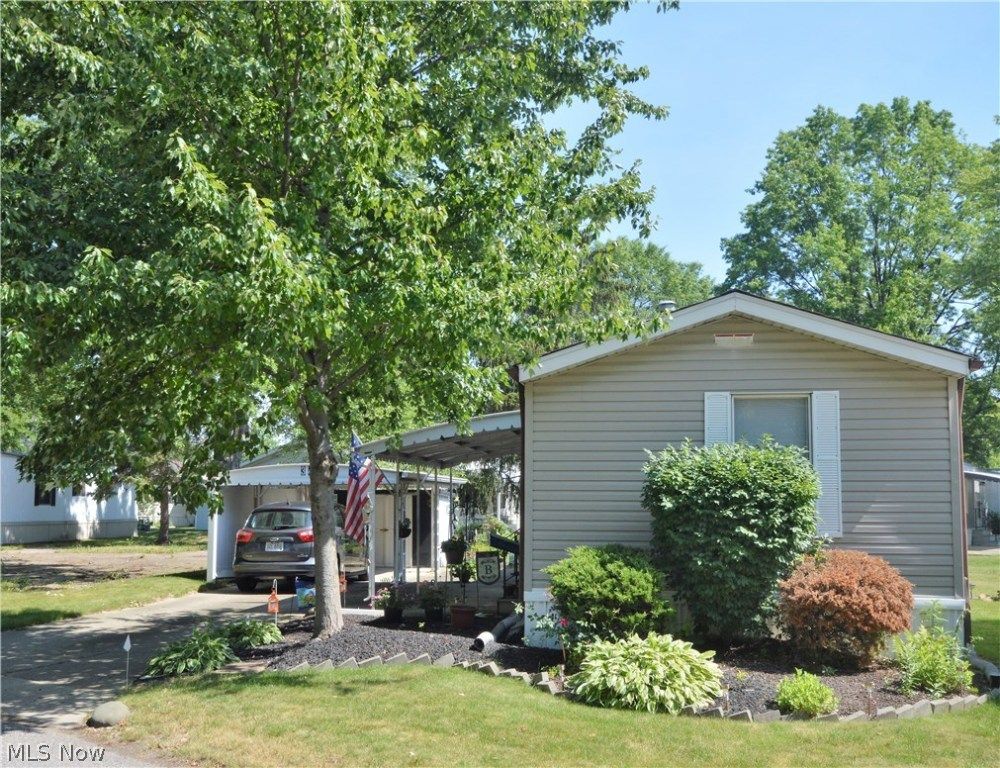 34 Flagler Dr, Olmsted Falls, OH 44138 - See Est. Value, Schools & More