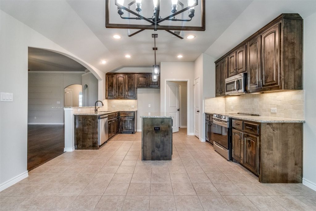 115 Zion Ln, Forney, TX 75126 - See Est. Value, Schools & More