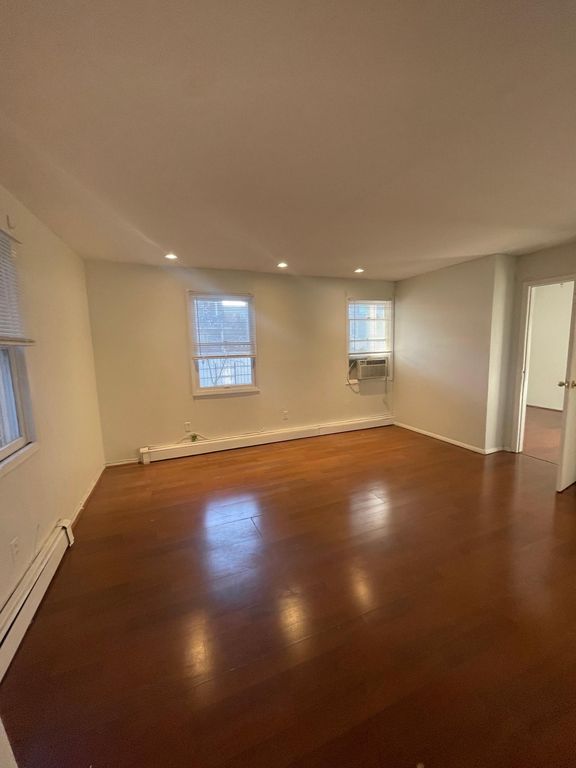 4220 216th St #1, Bayside, NY 11361 | Trulia