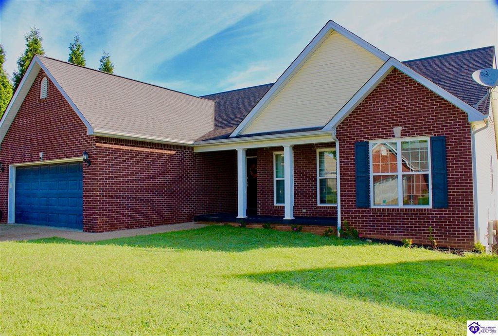 102 Maxwell Ct, Vine Grove, KY 40175 - See Est. Value, Schools & More
