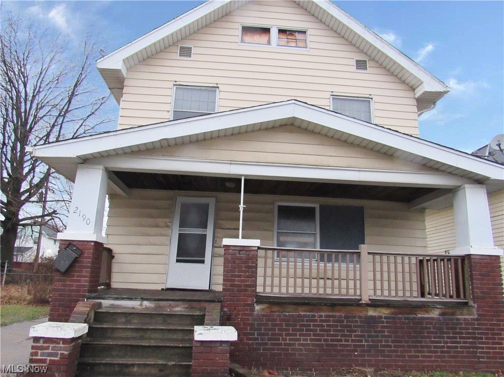 2190 W 105th St, Cleveland, OH 44102 - See Est. Value, Schools & More