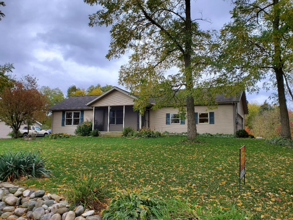 6541 Oakwood Dr, Delton, MI 49046 | Trulia