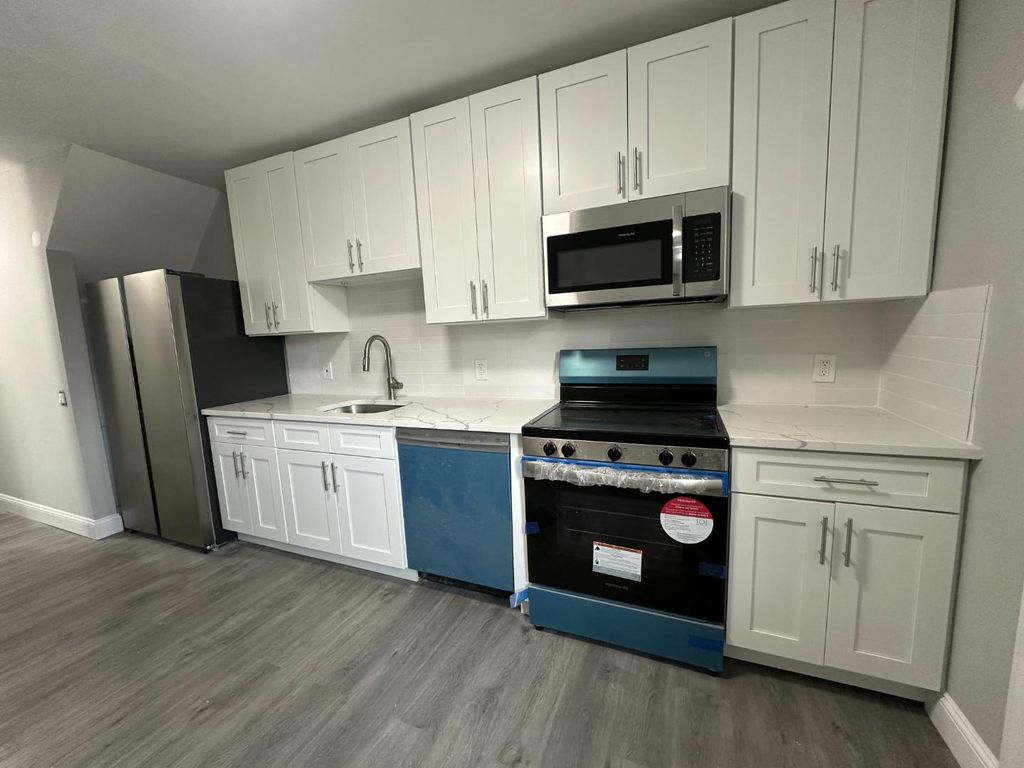 120 Raritan Ave #2B, Highland Park, NJ 08904 - See Est. Value, Schools ...