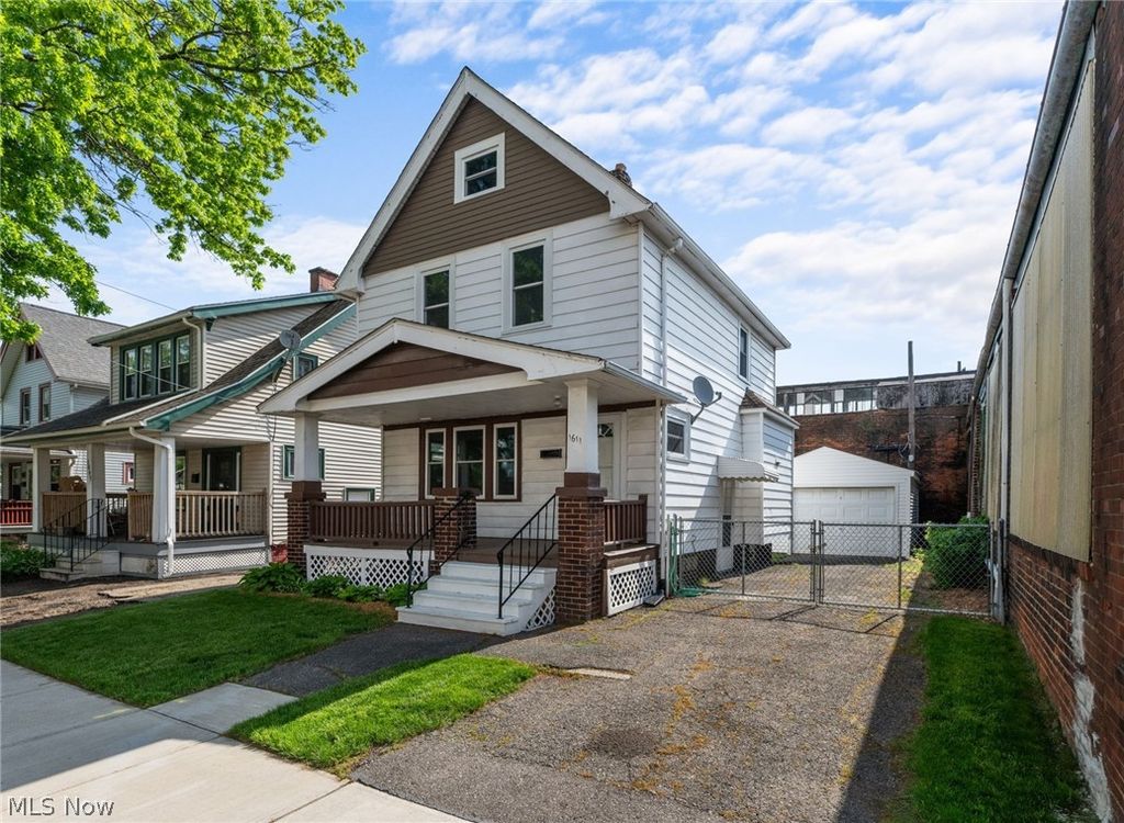 1611 W 116th St, Cleveland, OH 44102 - See Est. Value, Schools & More
