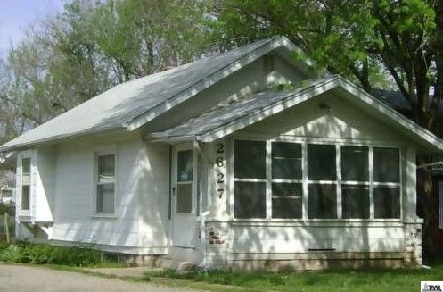 2627 SE Illinois Ave, Topeka, KS 66605 - See Est. Value, Schools & More