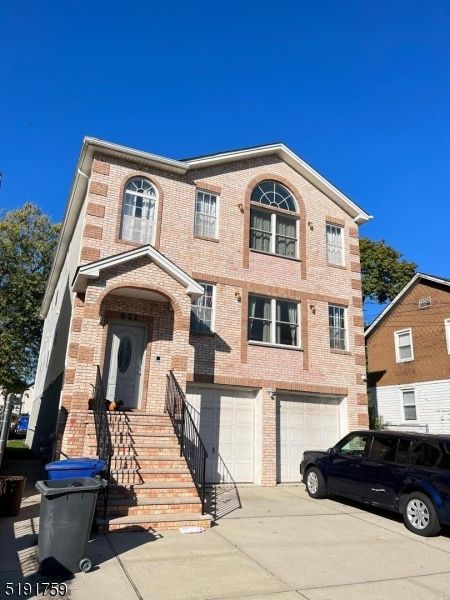 621 Green St, Elizabeth, NJ 07202 - See Est. Value, Schools & More