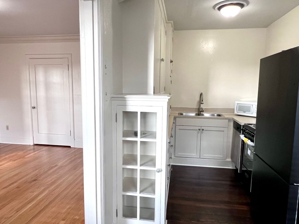 1304 NE 42nd St #bc6f635cf, Seattle, WA 98105 - See Est. Value, Schools ...