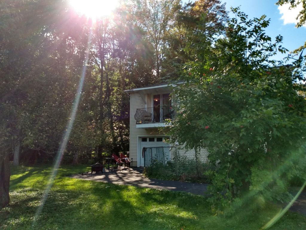 1513 Maple Rd, Williamsville, NY 14221 - See Est. Value, Schools & More