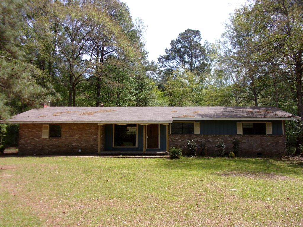 1410 N Park Ave, Columbia, MS 39429 | Trulia