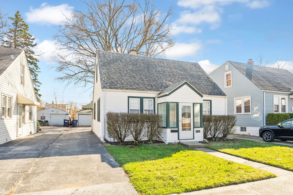 2733 W 89th St, Evergreen Park, IL 60805 - See Est. Value, Schools & More