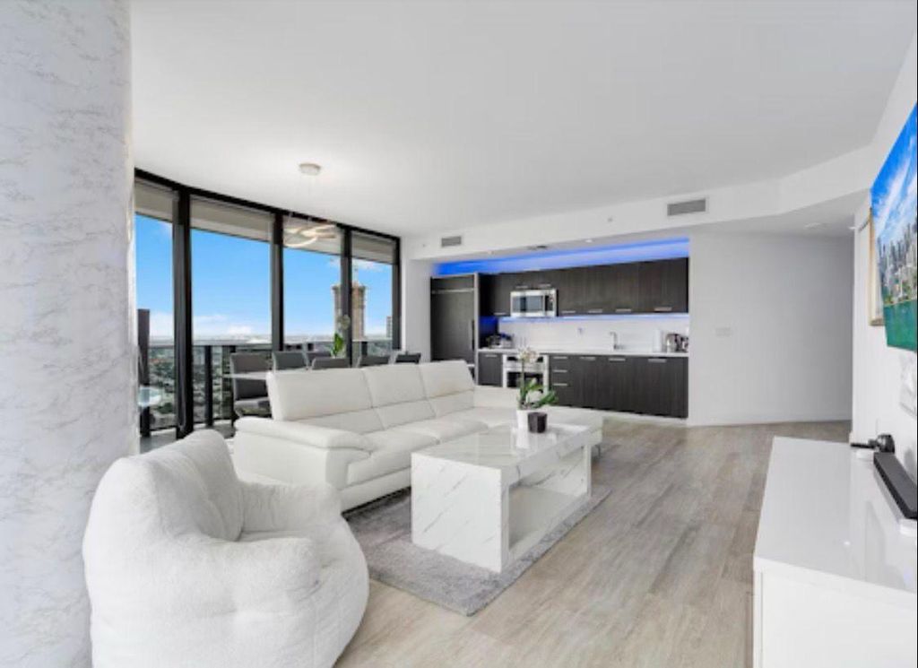 55 SW 9th St #39, Miami, FL 33130 - See Est. Value, Schools & More