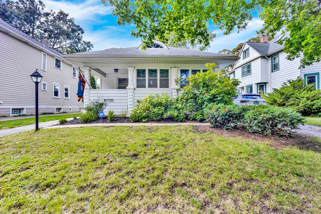 56 Kimbark Rd, Riverside, IL 60546 - See Est. Value, Schools & More