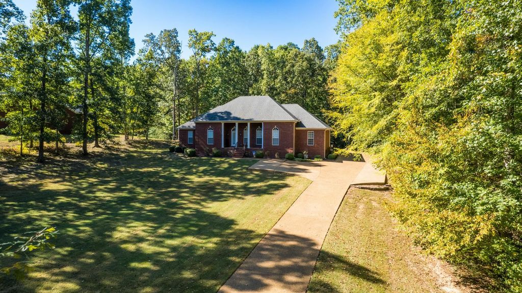 385 Deerfield Loop, Henderson, TN 38340 | Trulia