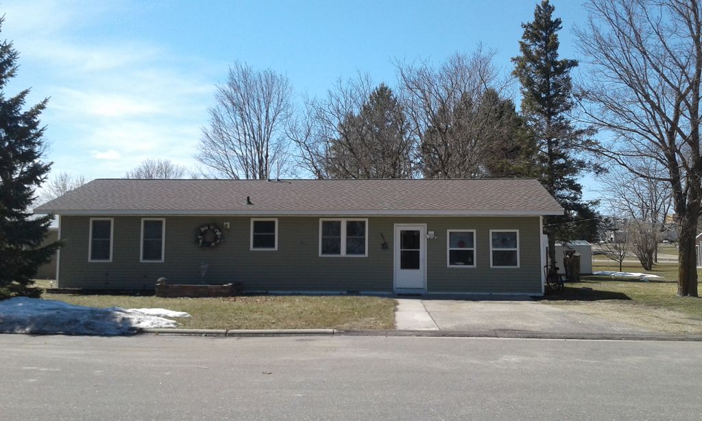 211 1st Ave NE, Bertha, MN 56437 | Trulia