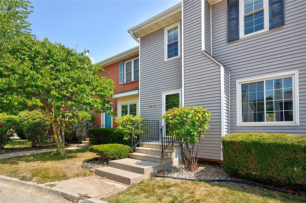 5216 Meredith Dr, Des Moines, IA 50310 - See Est. Value, Schools & More