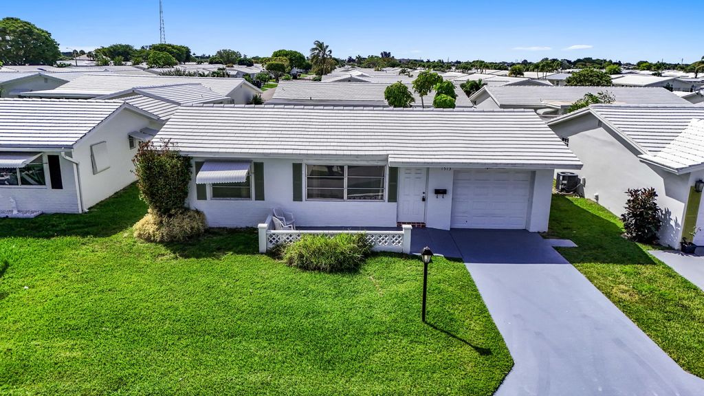 1513 SW 8th Avenue, Boynton Beach, FL 33426 - See Est. Value, Schools ...