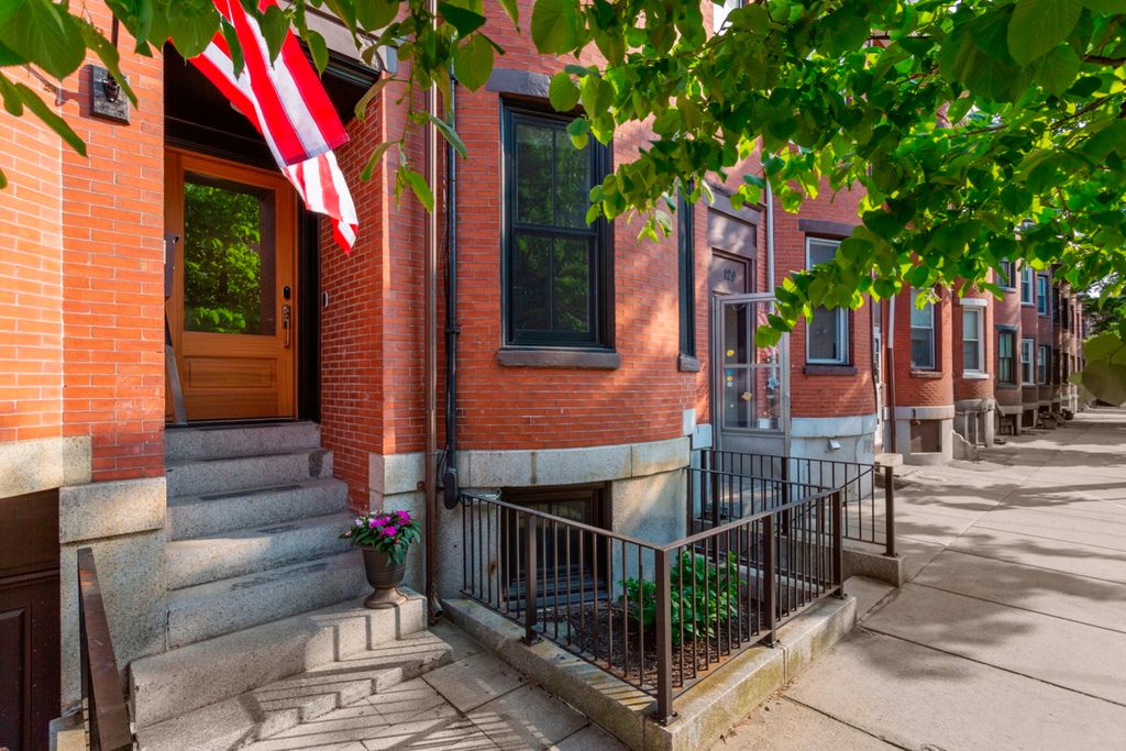 131 Saratoga St, East Boston, MA 02128 | Trulia