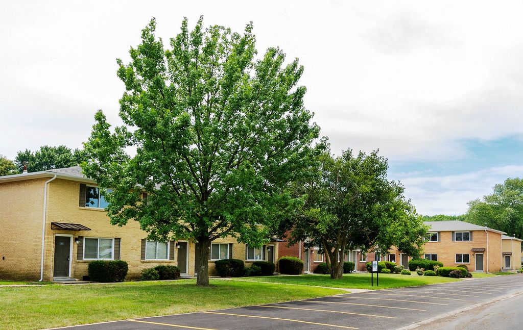 The Boulevard Townhomes - Springfield, IL | Trulia