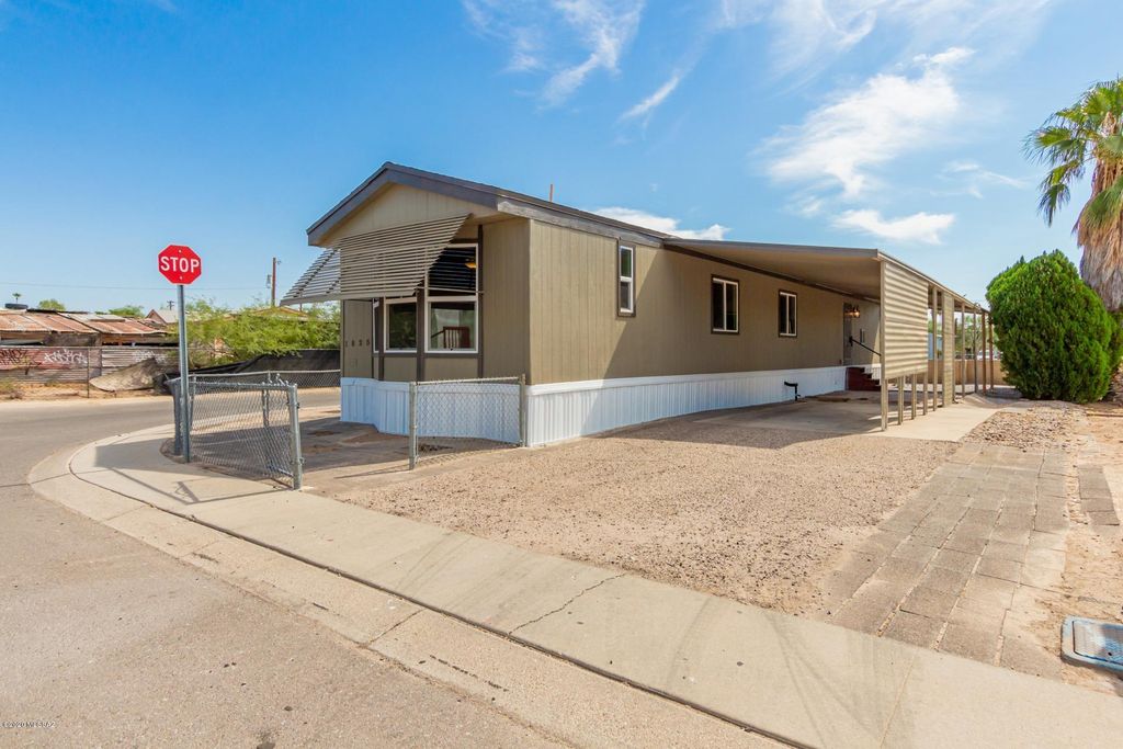 1825 W Dandelion Ln, Tucson, AZ 85705 - See Est. Value, Schools & More