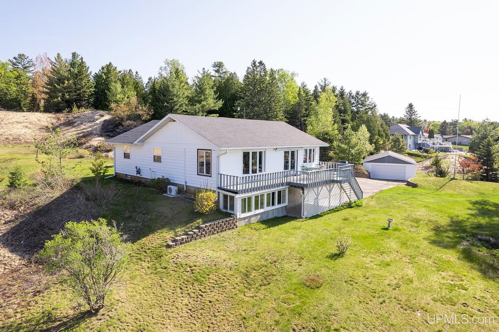 6507-6507 W Glenwood Dr, Manistique, MI 49854 | Trulia