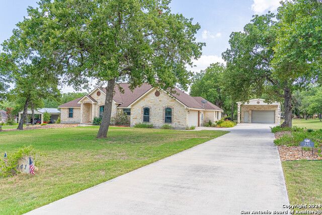 141 Legacy View, La Vernia, TX 78121 | MLS# 1789645 | Trulia