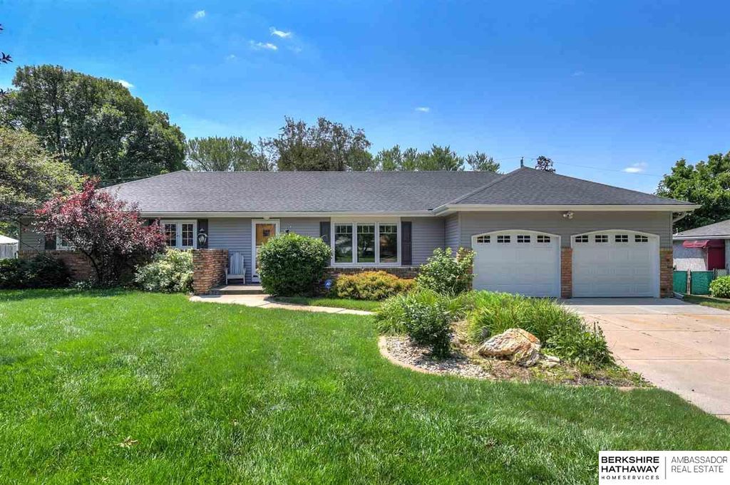 10267 Fowler Ave, Omaha, NE 68134 | Trulia