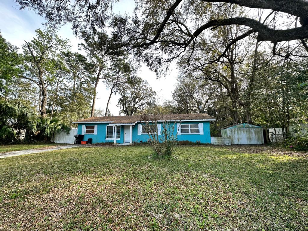 1411 NE 23rd Ave, Gainesville, FL 32609 - See Est. Value, Schools & More