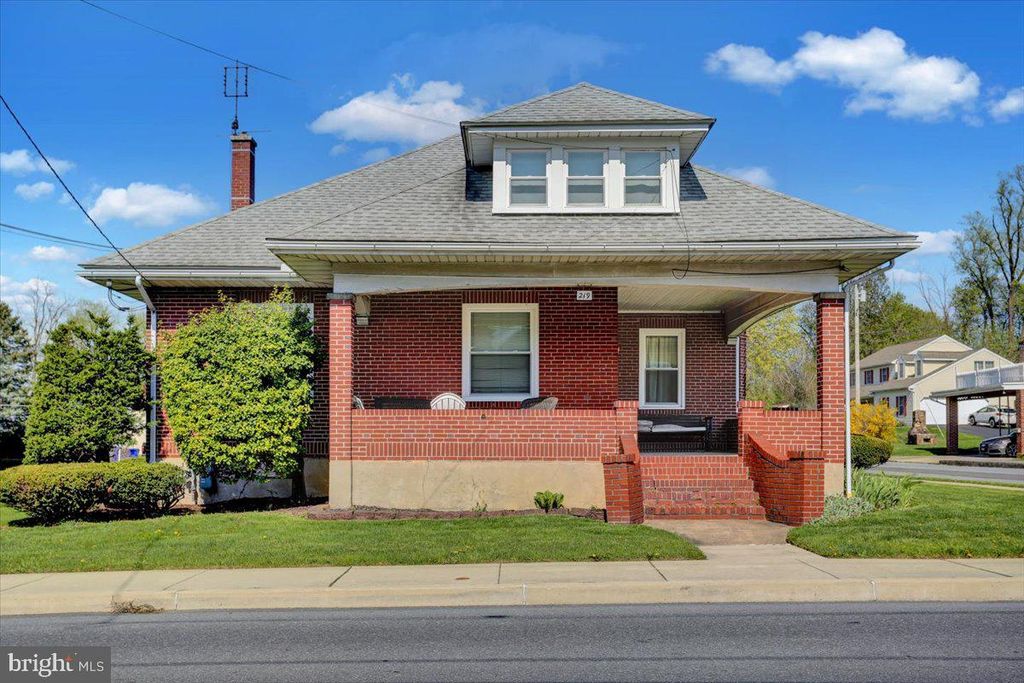 219 S Richmond St, Fleetwood, PA 19522 - See Est. Value, Schools & More