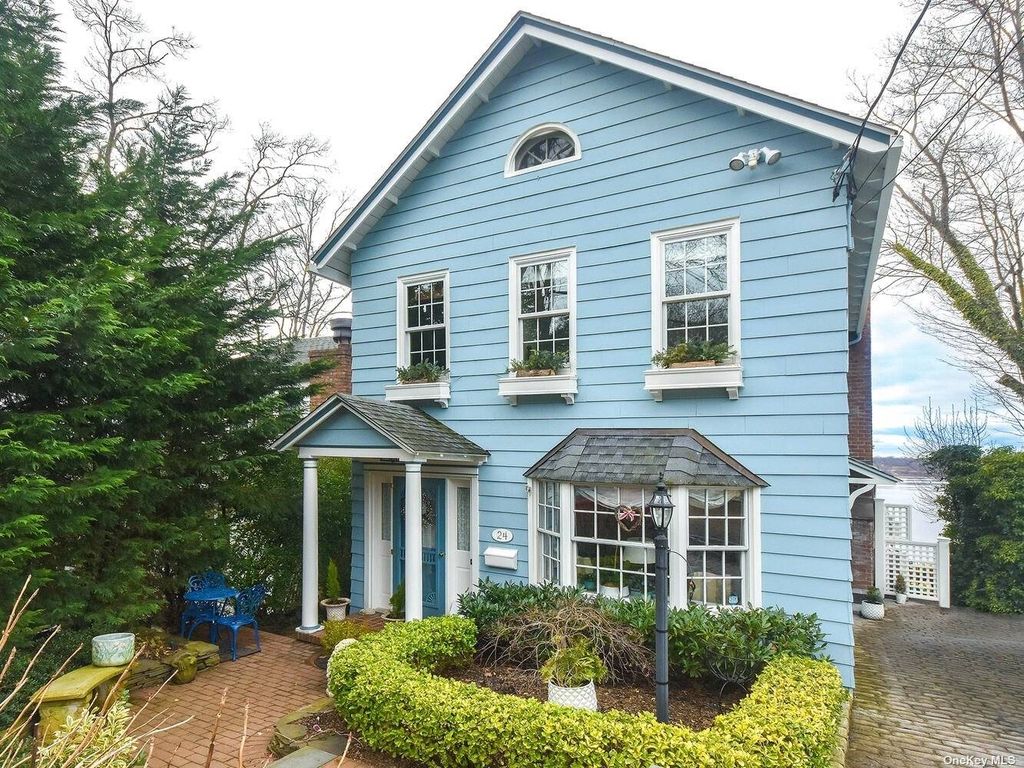 24 Bay Avenue, Sea Cliff, NY 11579 | Trulia