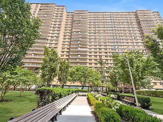 458 Neptune Ave #2D, Brooklyn, NY 11224 | MLS# 1713840 | Trulia