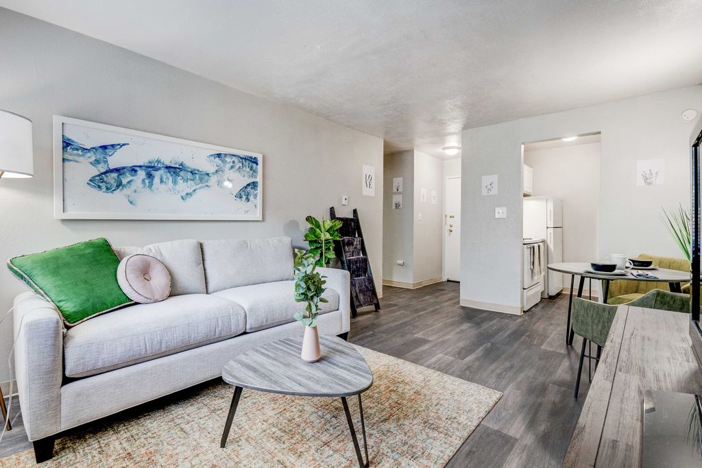 Forest Manor - Glendale, CO | Trulia