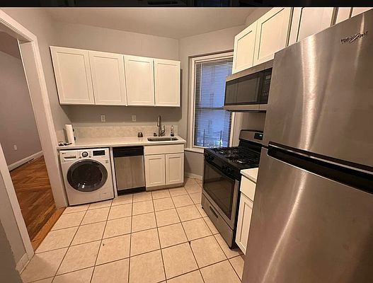 560 W 192nd St #2C, New York, NY 10040 - See Est. Value, Schools & More