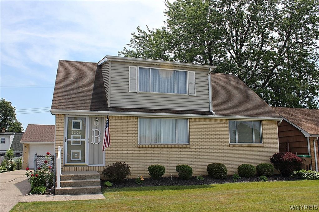 1205 George Urban Blvd, Cheektowaga, NY 14225 - See Est. Value, Schools ...