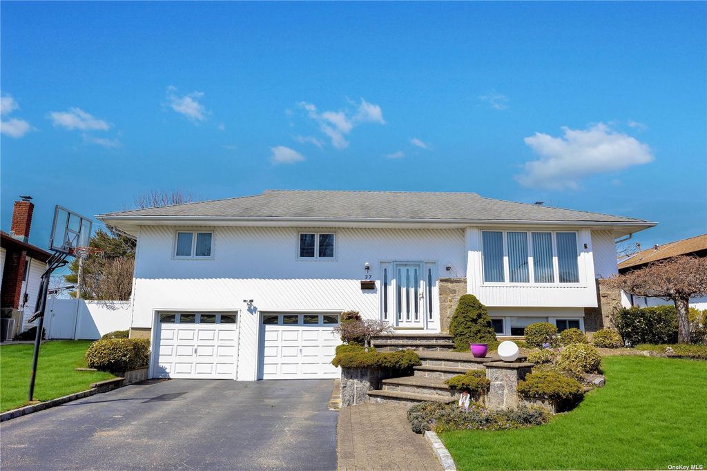 27 Gloria Place, Plainview, NY 11803 | Trulia