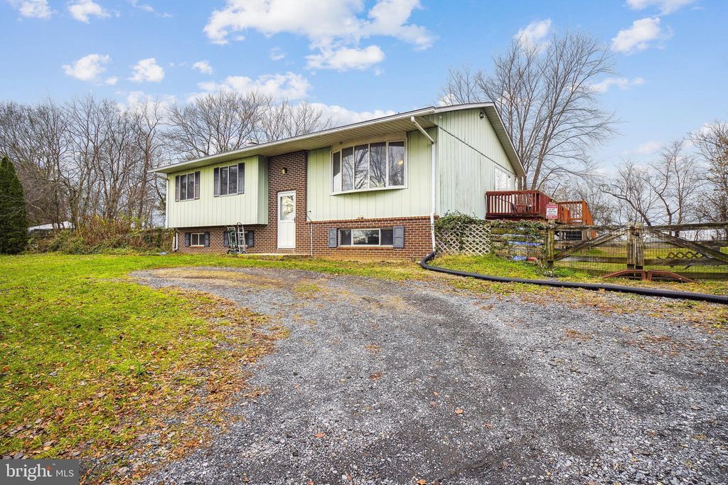 1604 Old New Windsor Rd, New Windsor, MD 21776 - See Est. Value ...