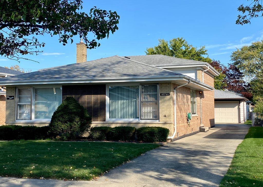 10741 Laporte Ave, Oak Lawn, IL 60453 - See Est. Value, Schools & More