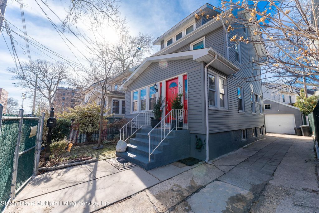 25 Bowen St, Staten Island, NY 10304 - See Est. Value, Schools & More